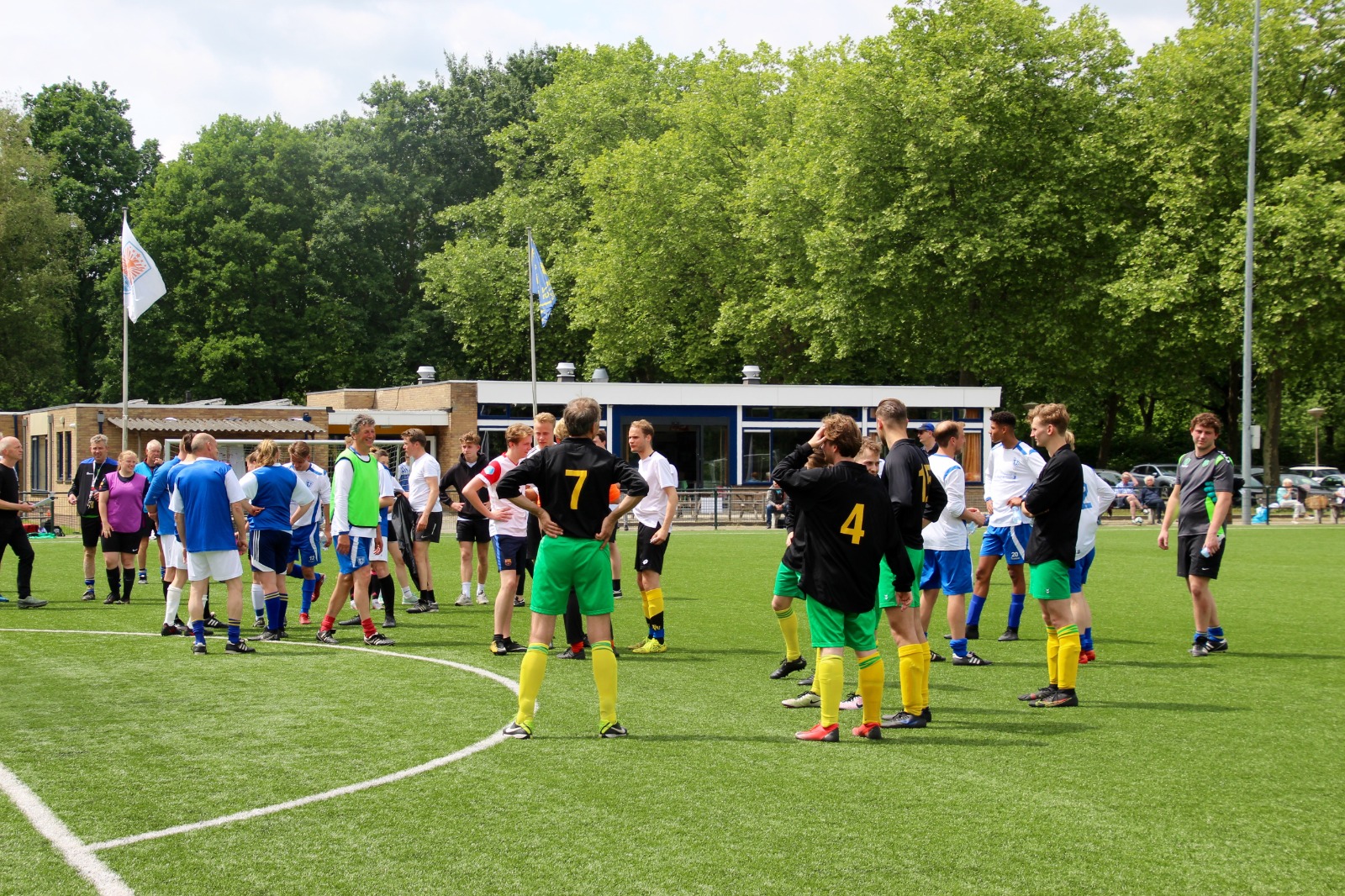 RIAnaldo’s winnaar van het Ed van den Broek familievoetbaltoernooi 2022 ...