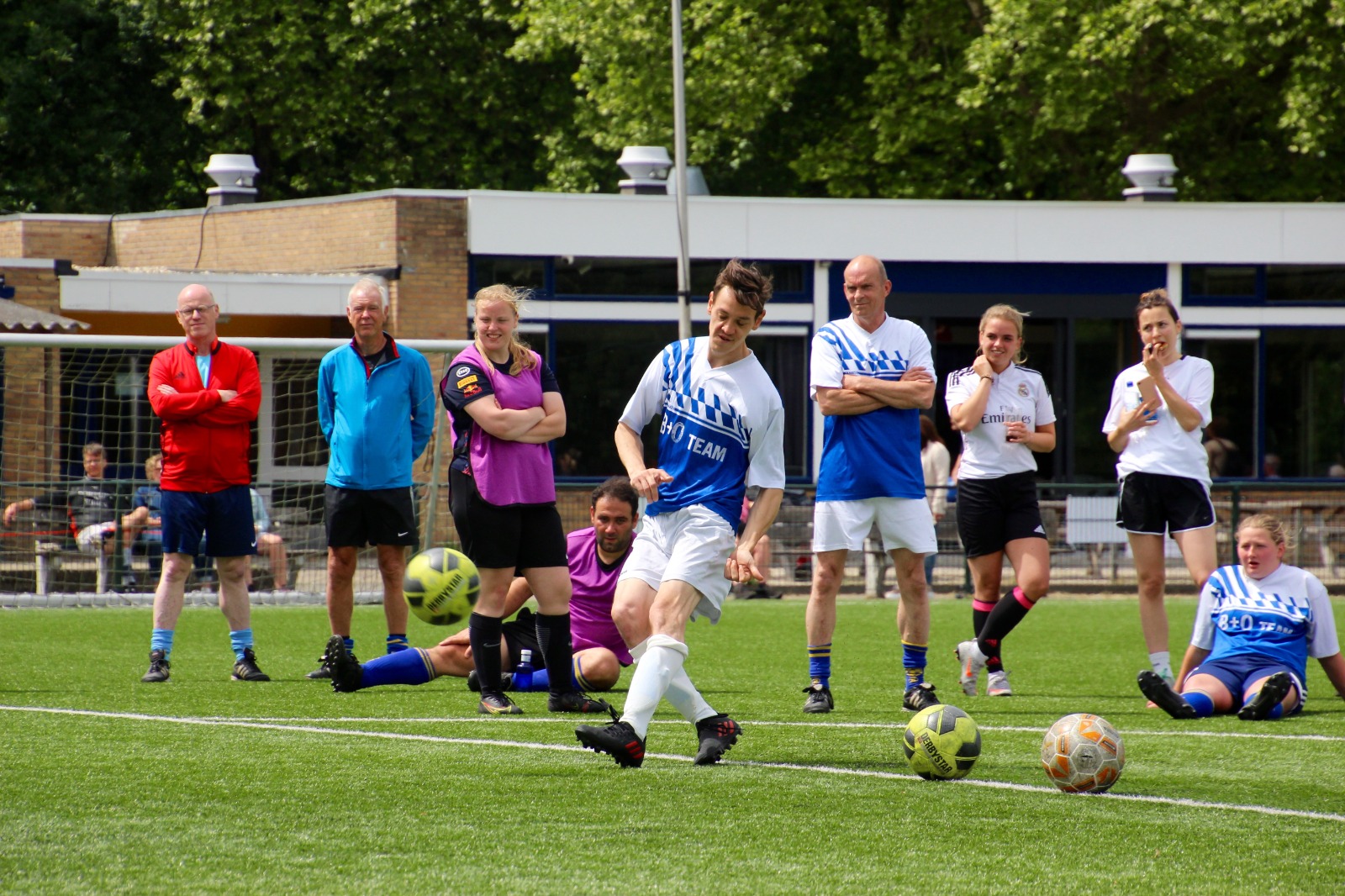 RIAnaldo’s winnaar van het Ed van den Broek familievoetbaltoernooi 2022 ...