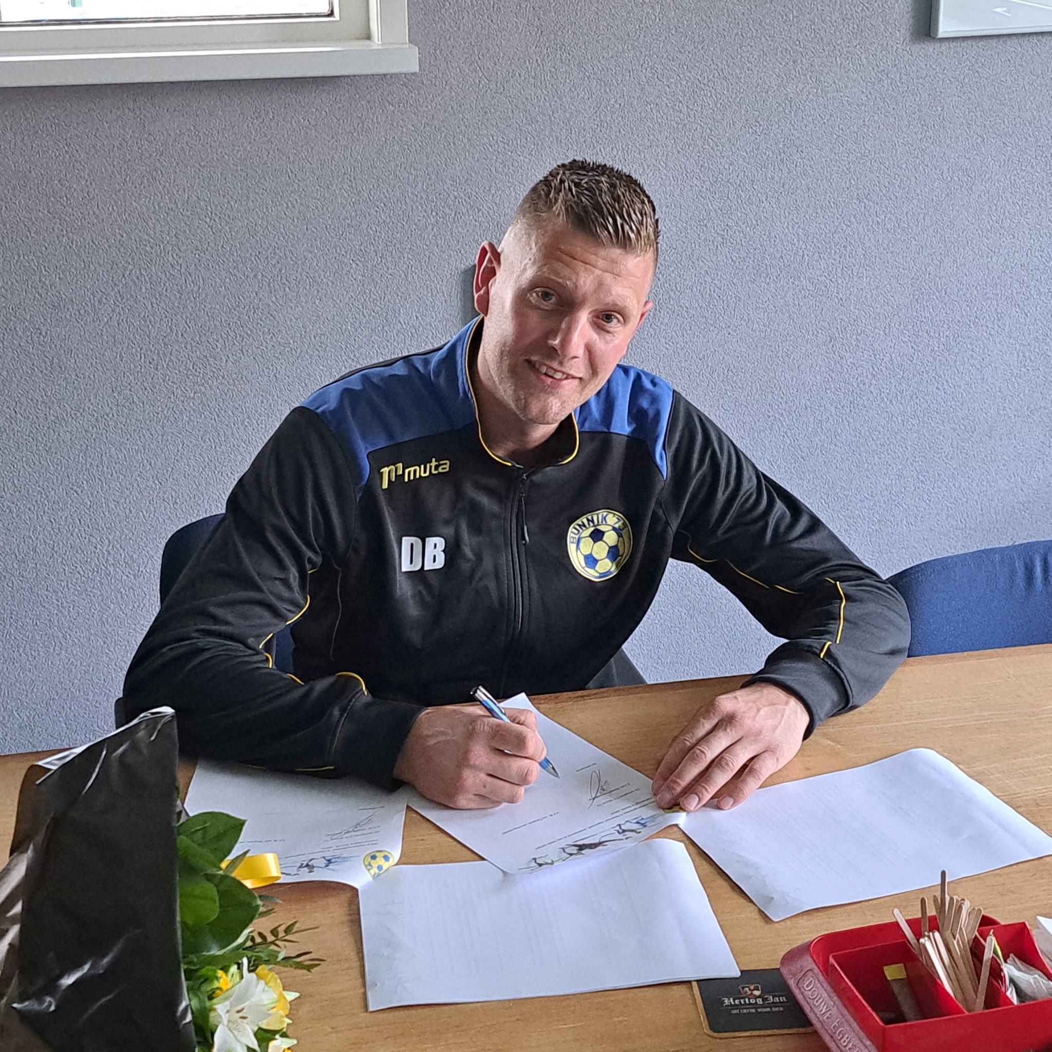 Dennis Bosma gepresenteerd als trainer 2e elftal seizoen 2024 - 2025 ...